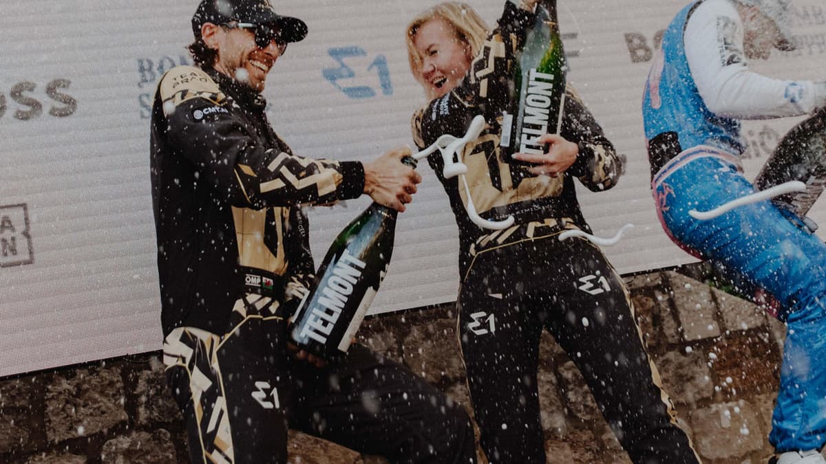 Saundersfoot racing star Sam Coleman shines in E1 Series Championship ...