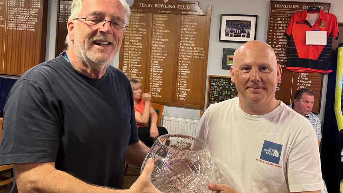 Tenby Golf Club retain the Arthur Ormond Bowl | tenby-today.co.uk