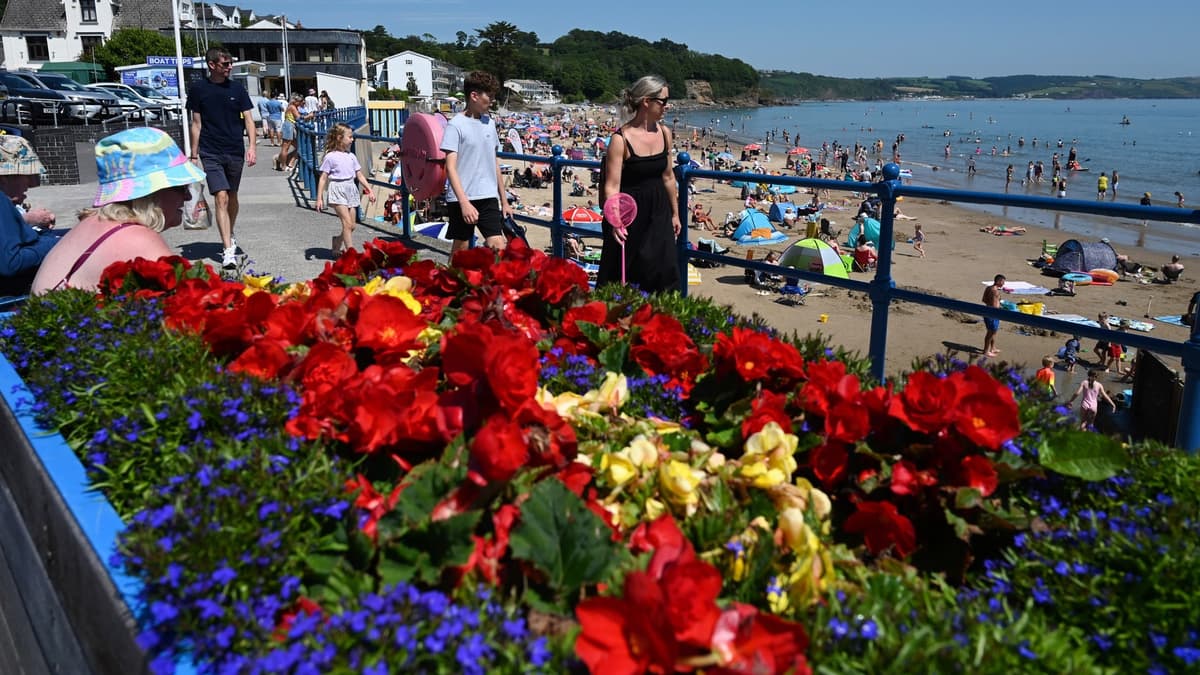 Saundersfoot to rejoin Wales in Bloom contest for 2026 | tenby-today.co.uk