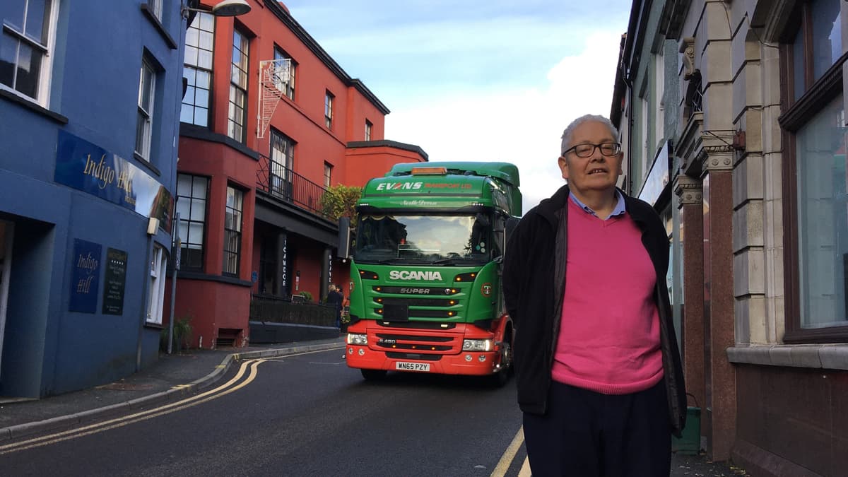 Carmarthenshire moves towards bus franchising in 2027 | tenby-today.co.uk
